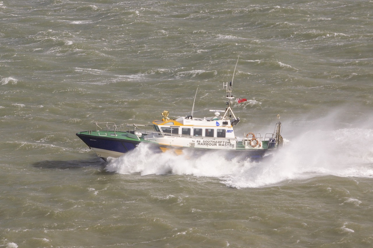 April 20th 29th Guide To Sea State At Calshot Seatern Diaries April 20th 29th Guide To Sea State At Calshot Seatern Diaries